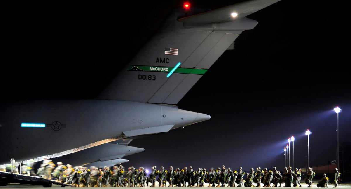 Elite 6 C2/Comms Winner: Delivering critical updates, airborne