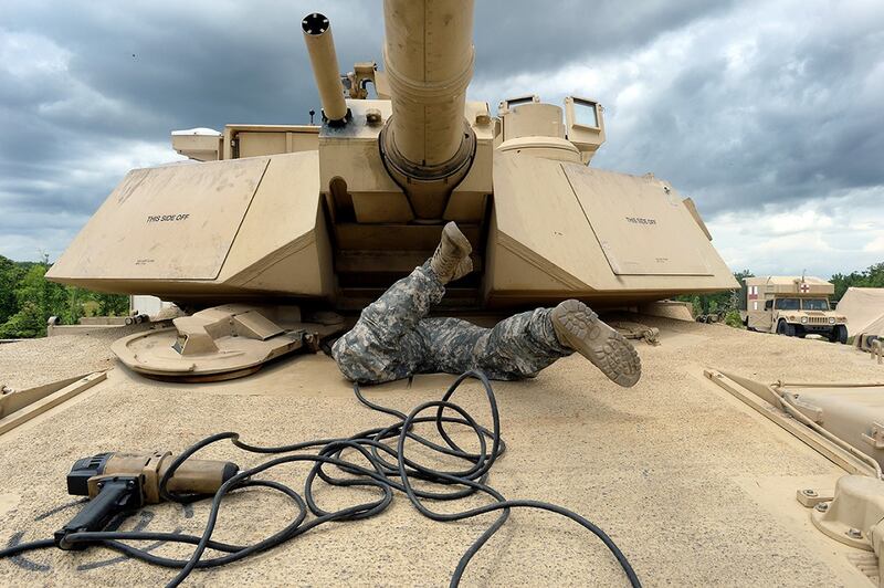Soldiers from Army’s newest armored BCT win ‘best tank crew’ trophy