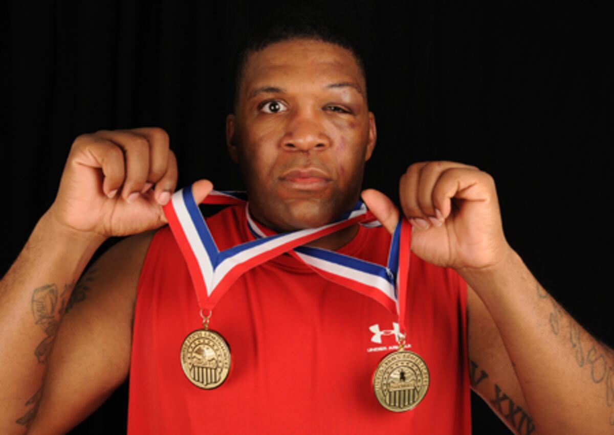 Marine team wins gold (beats Army) at Armed Forces Boxing Championships