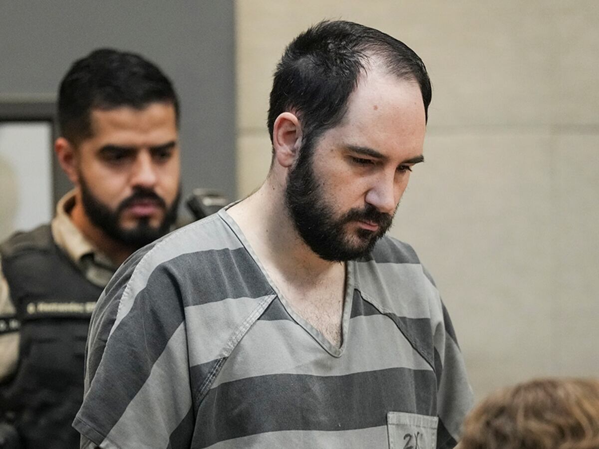 Prosecutor seeks to reverse former soldier’s pardon in fatal shooting