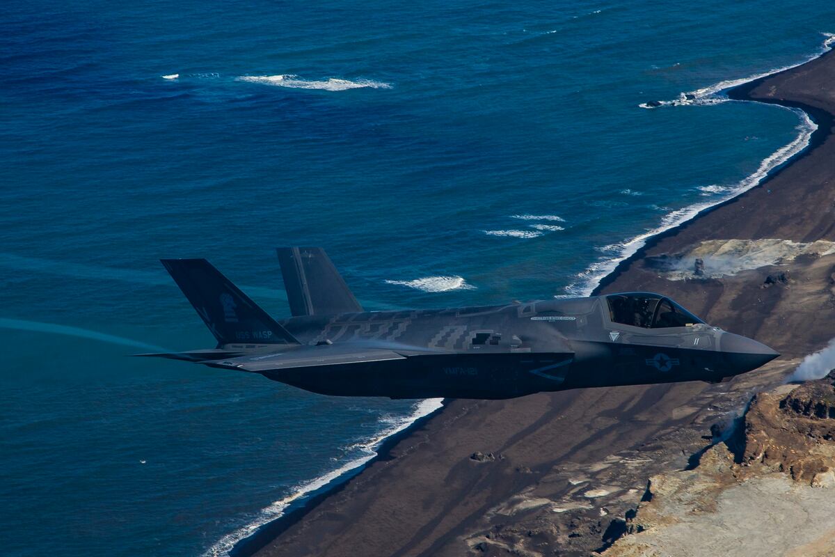 Lockheed, Pentagon reach handshake agreement on next F-35 lot, paving ...