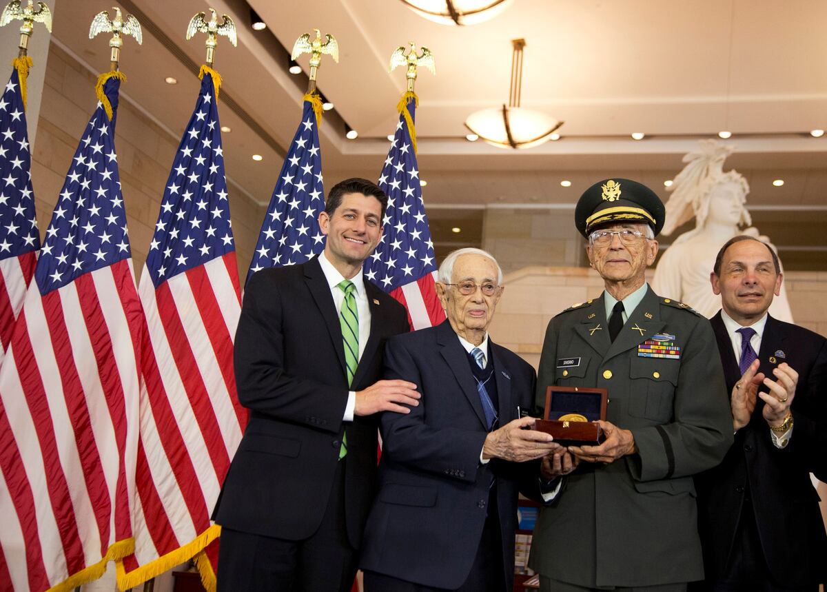 Congress honors Army's Borinqueneers with gold medal