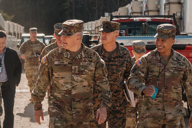 Combatant commands must think globally, outgoing Army North chief says