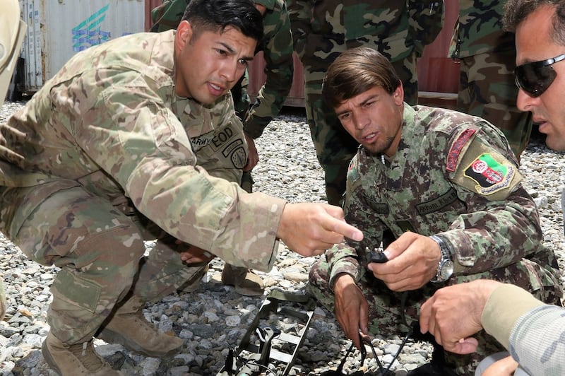 The Army National Guard is looking for soldiers for its new security ...