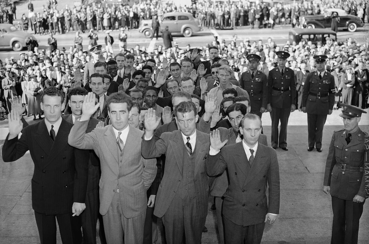 Congress takes its first step toward killing the military draft