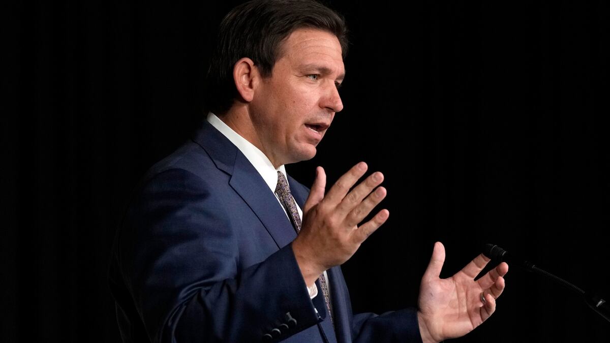 Disney Desantis War Of Words Heats Up At Annual Meeting