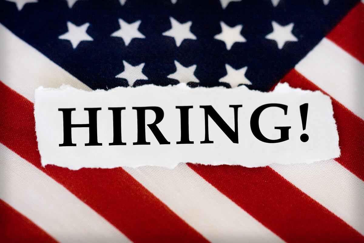 Paying relocation, recruitment bonus to federal workers may get easier