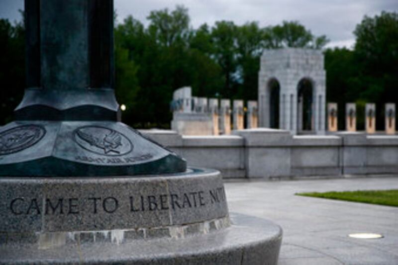 WWII Memorial in Washington closed for five months