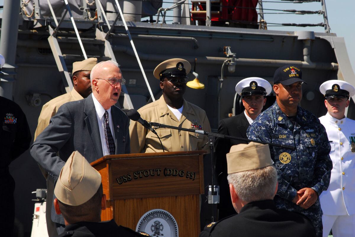 'MCPON 3' Robert Walker honored, laid to rest in Norfolk