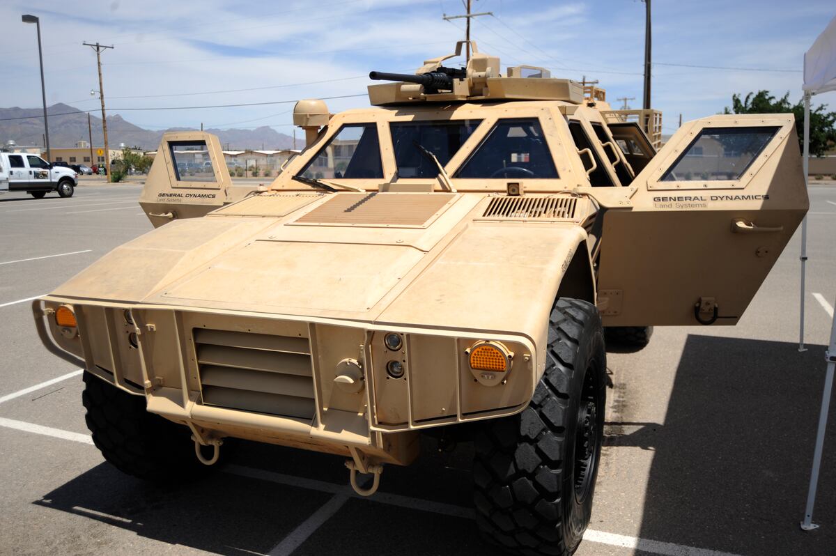 Army wraps up industry demo for future electric light recon vehicle