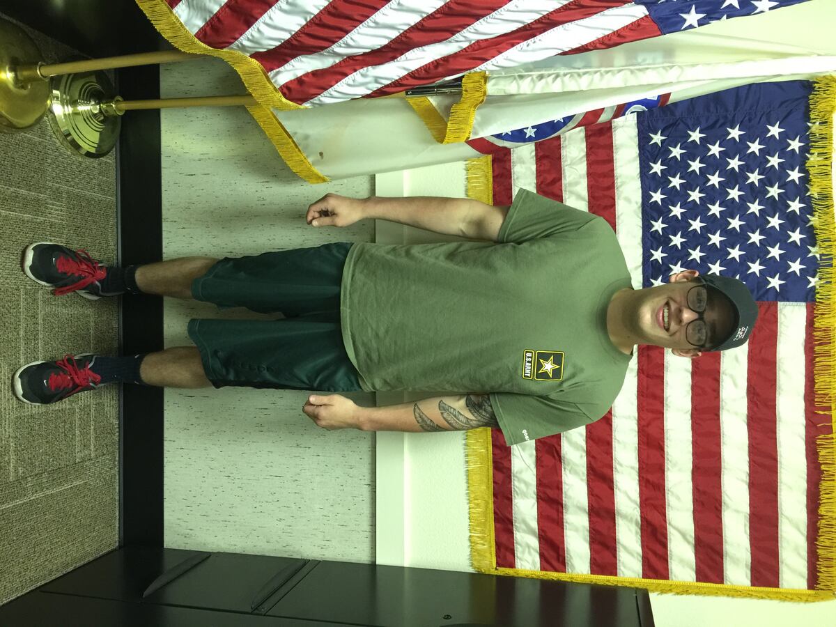 Recruit drops 180 pounds to join Army