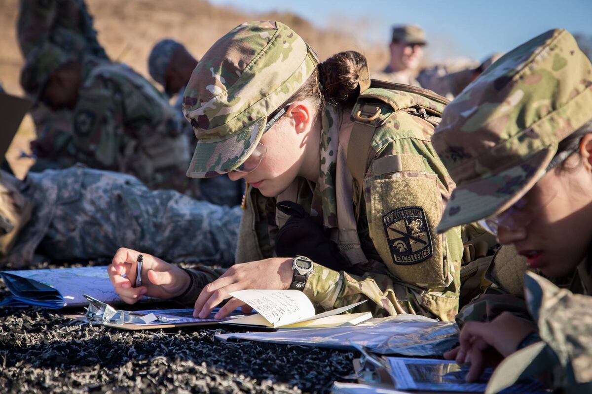 Immigrants, prior enlisted and first-generation soldiers among those ...
