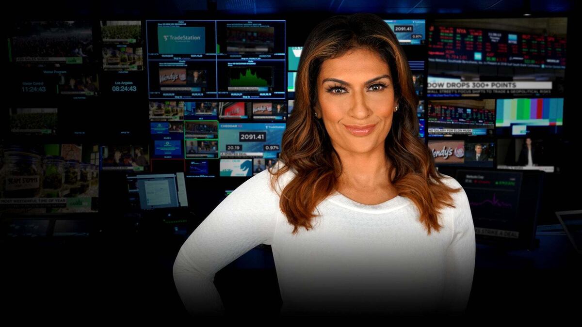 Cheddar News' Anchor Hena Doba Receives Top Women in Media Honors