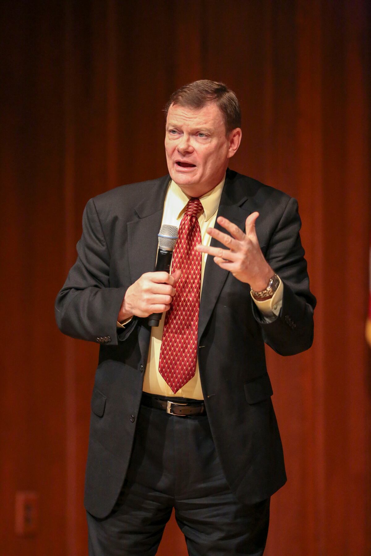 Pentagon to launch BYOD pilot this summer