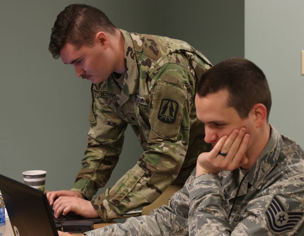 In change, Army to allow file downloads for Army 365 email on personal ...