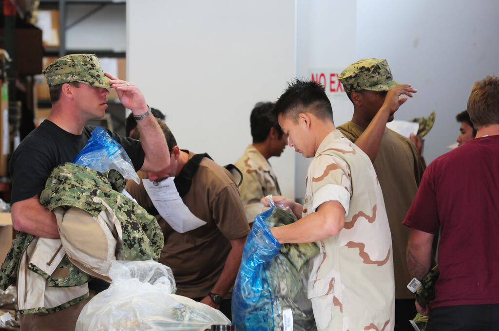 New Navy working uniform rollout starts this fall