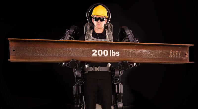 The Army’s new exosuit aims to reduce back injuries among soldiers