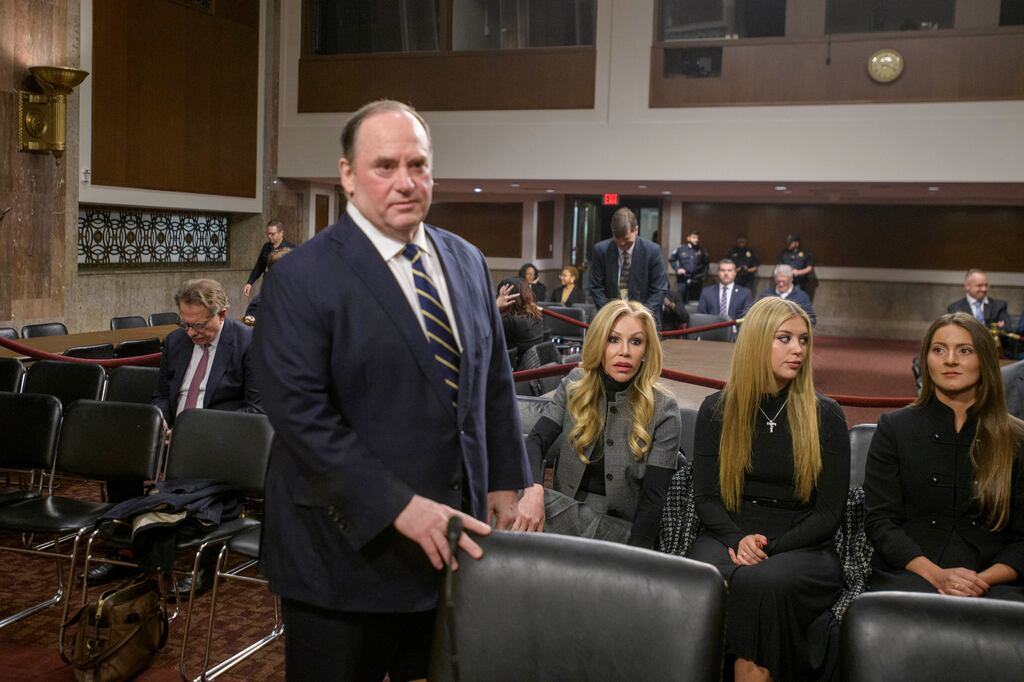 Army unveils ribbon for soldiers who refer a friend