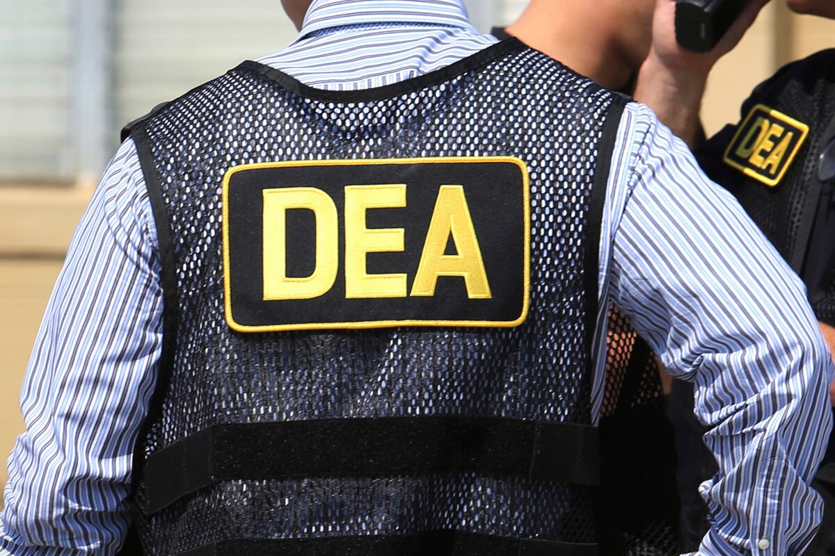 Veteran DEA agent sentenced for leaking intelligence in bribery case