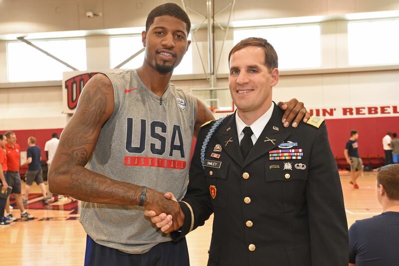 Major motivation: Wounded warrior Scotty Smiley speaks to Team USA hoops
