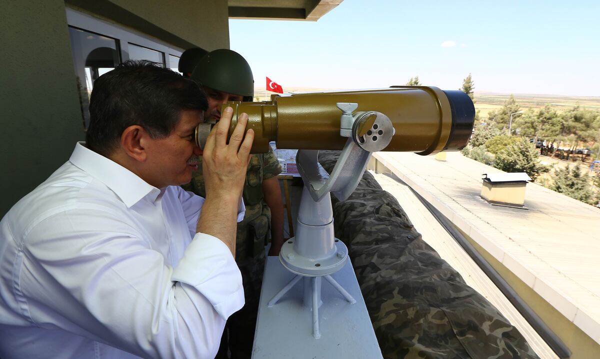Turkey To Shop for Border Security Equipment