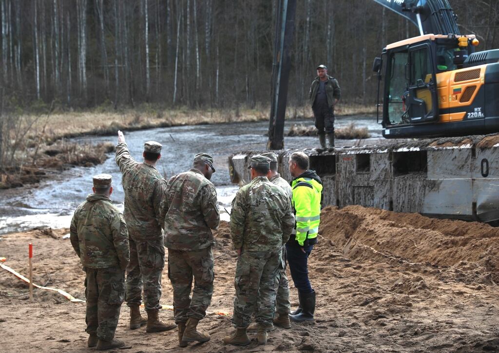 Lithuanians bid farewell to 4 US troops who died in training accident