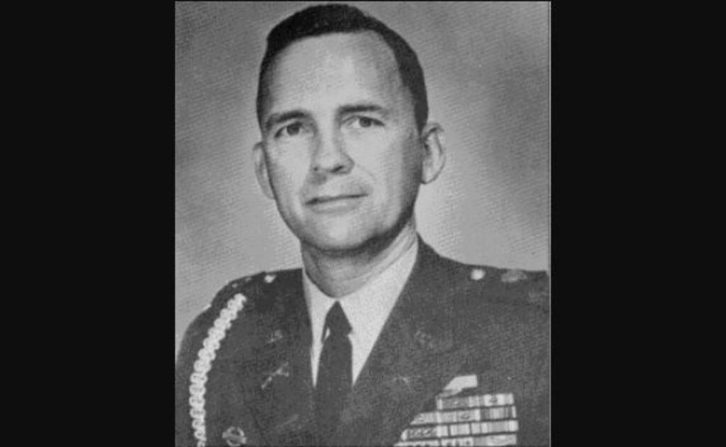 Retired Ranger Col. Ralph Puckett, 94, to receive Medal of Honor for ...