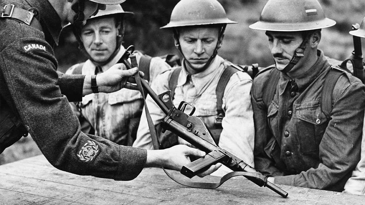 TBT: This $10 submachine gun powered Britain’s covert war in Germany ...