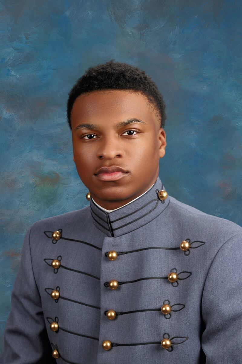 Army football player and his dad save man after crash near West Point