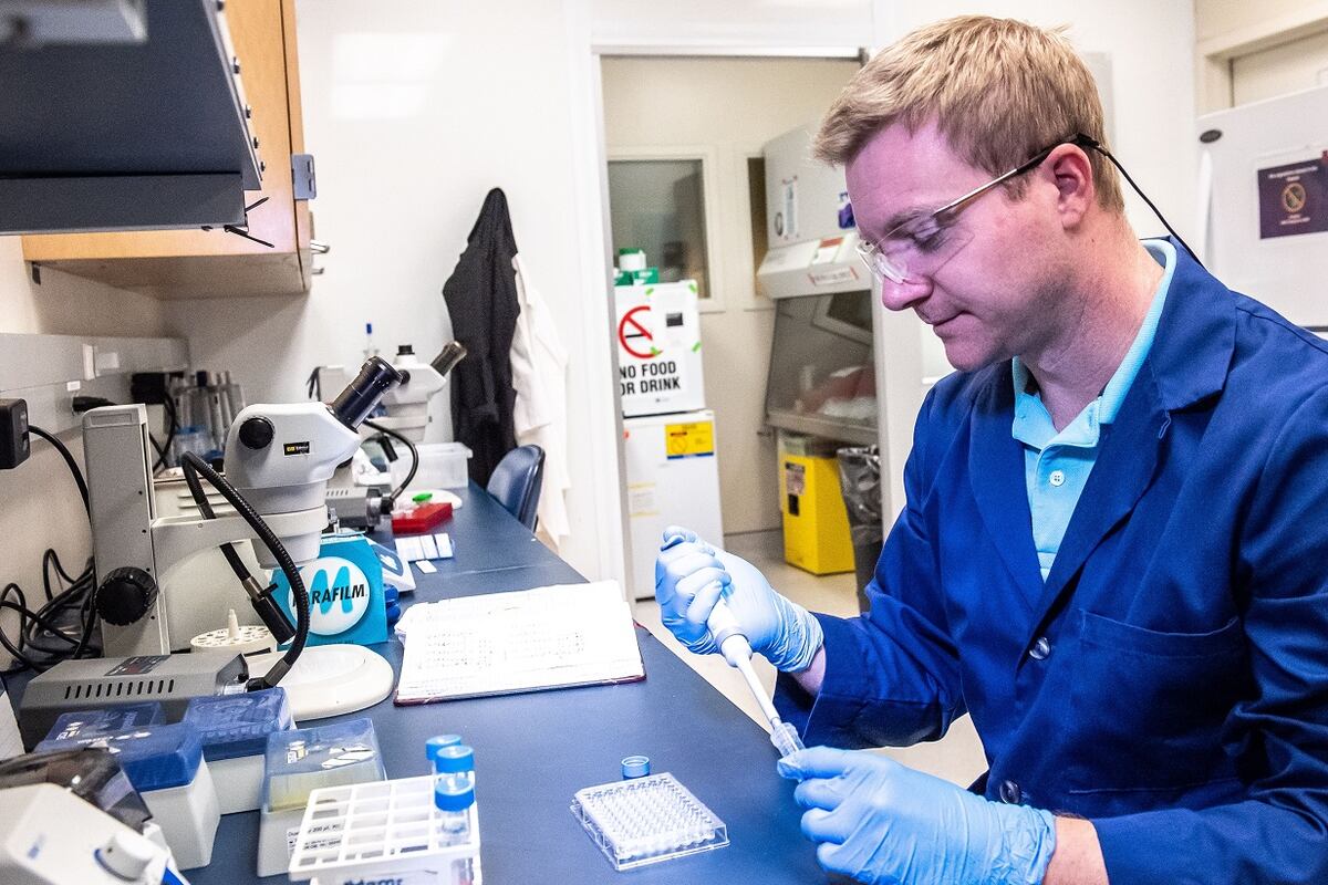 Army scientists team with DARPA to build COVID-19 air detector