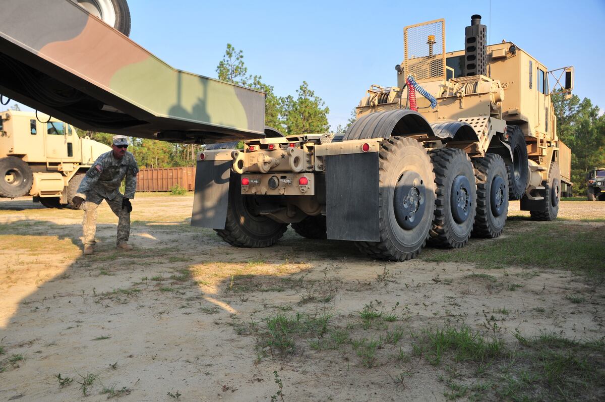 Oshkosh wins $16M deal to boost military mobility for Iraq, Lebanon and ...