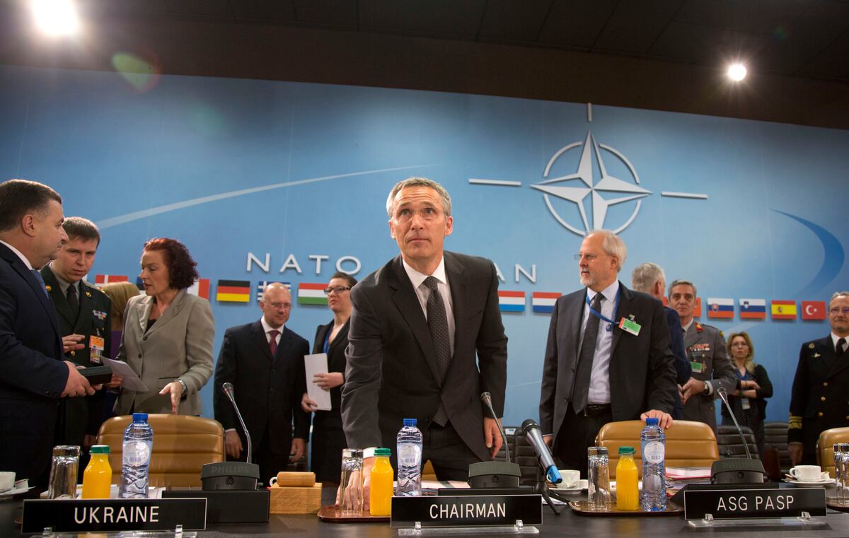 NATO plans follow-up Afghan presence after Resolute Support