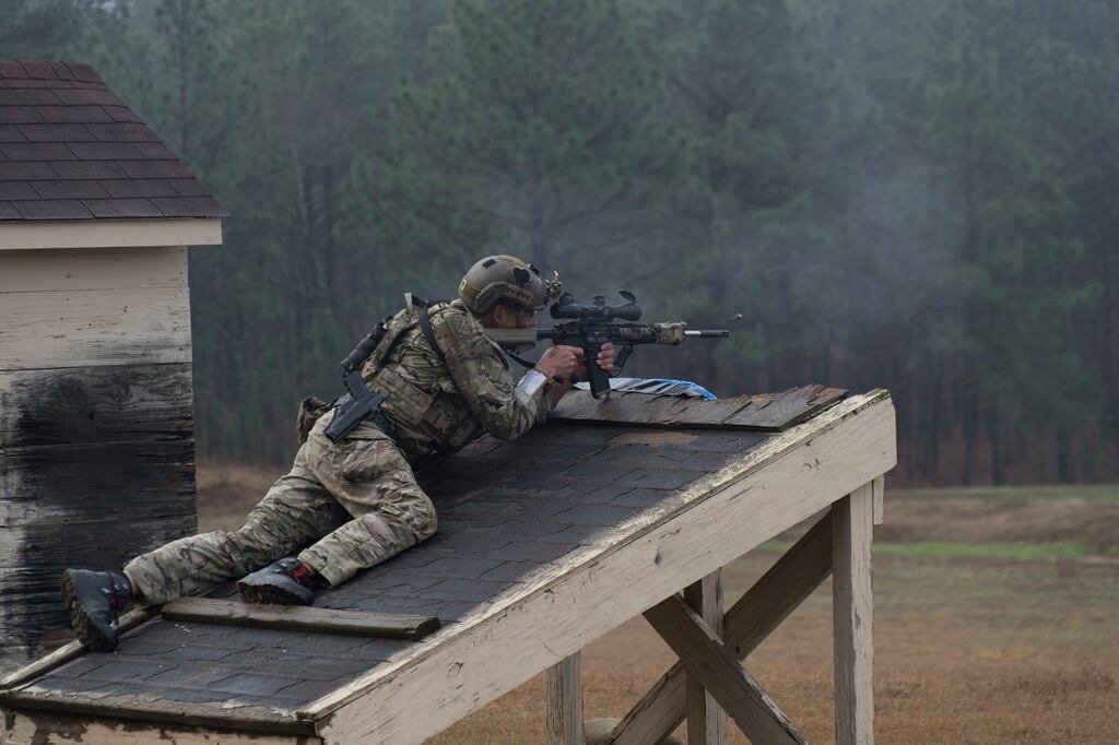 Special ops snipers will soon shoot this new rifle that can fire three ...