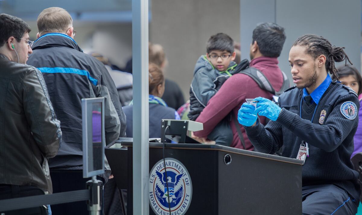 TSA employees could get a pay bump under new spending bill