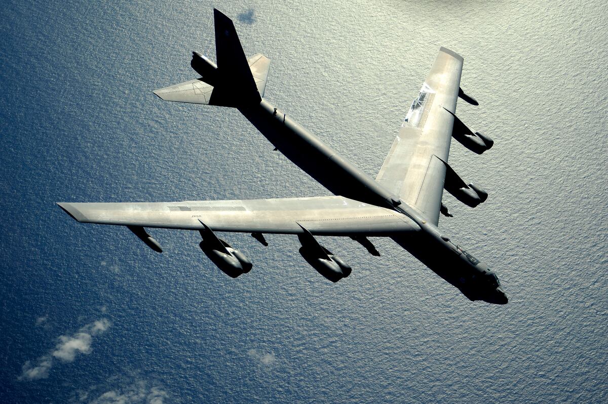 Boeing to modernize B-52 communications