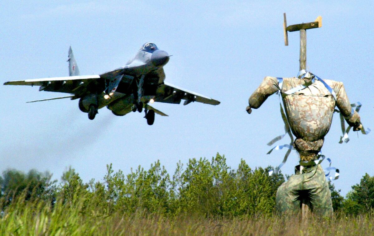 Croatia, Serbia Arm Up With NATO, Soviet Weapons