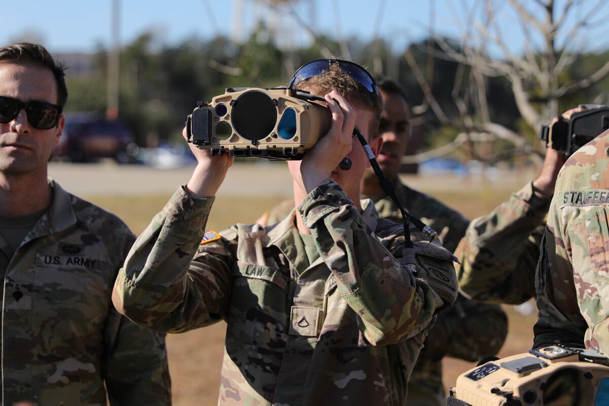 From targeting to navigation, handheld devices are merging tech and tactics