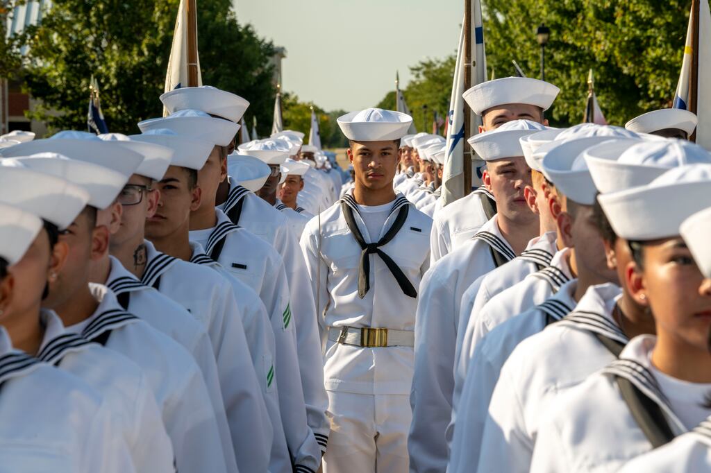Navy to cut boot camp from 10 weeks to nine