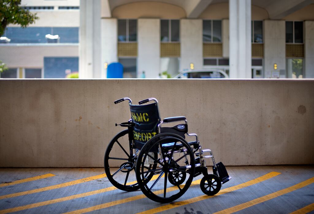 Medal of Honor recipient Michael Novosel saved more than 5,000 in ...