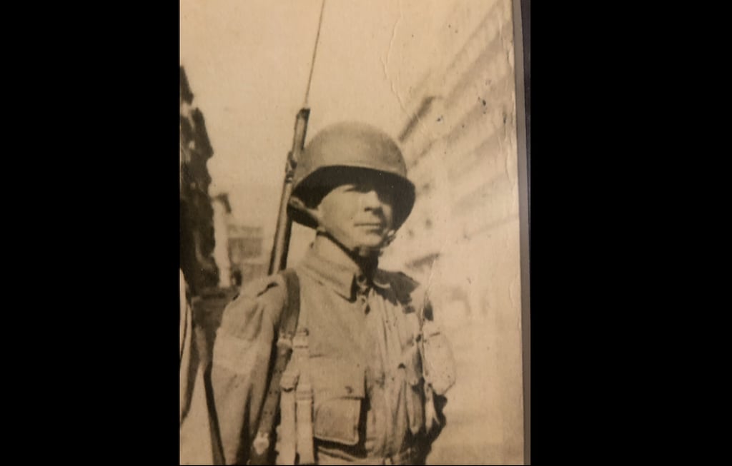 One of the last legendary WWII soldiers to make four combat jumps into ...