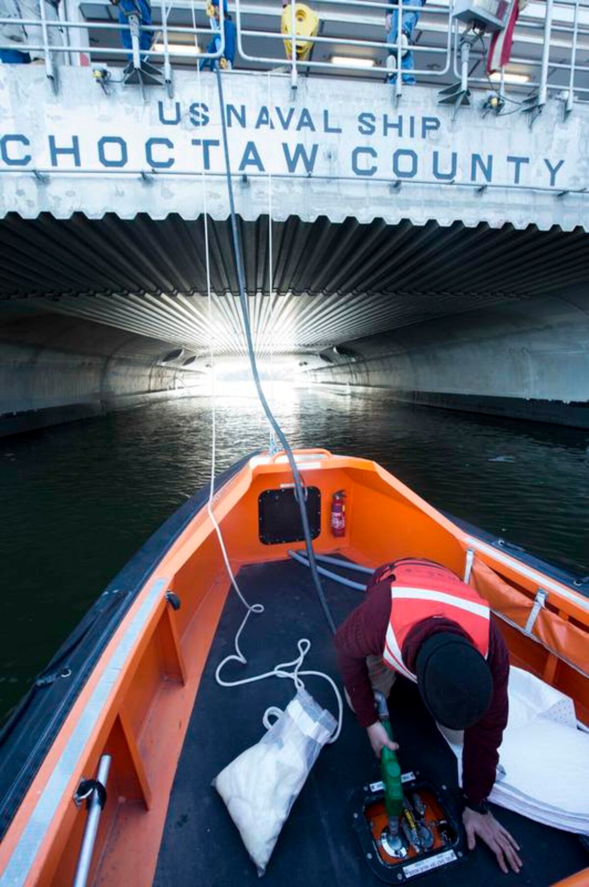 Sailors and Marines begin Bold Alligator in the dark — by design