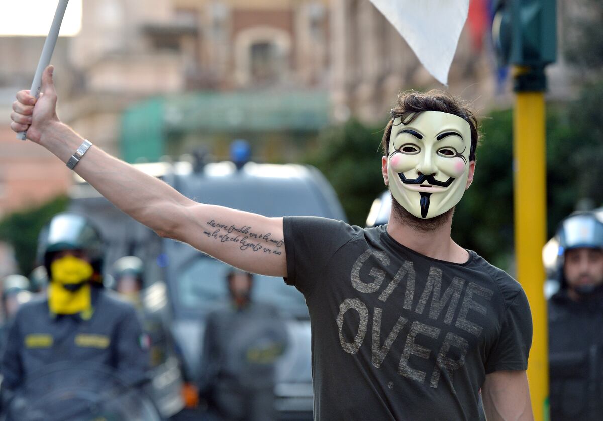 Airmen warned to avoid rumored 'Day of Rage' protests