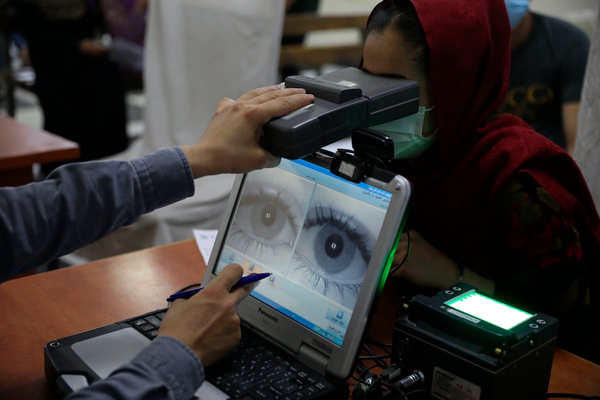 How to improve the protection of biometric devices and data