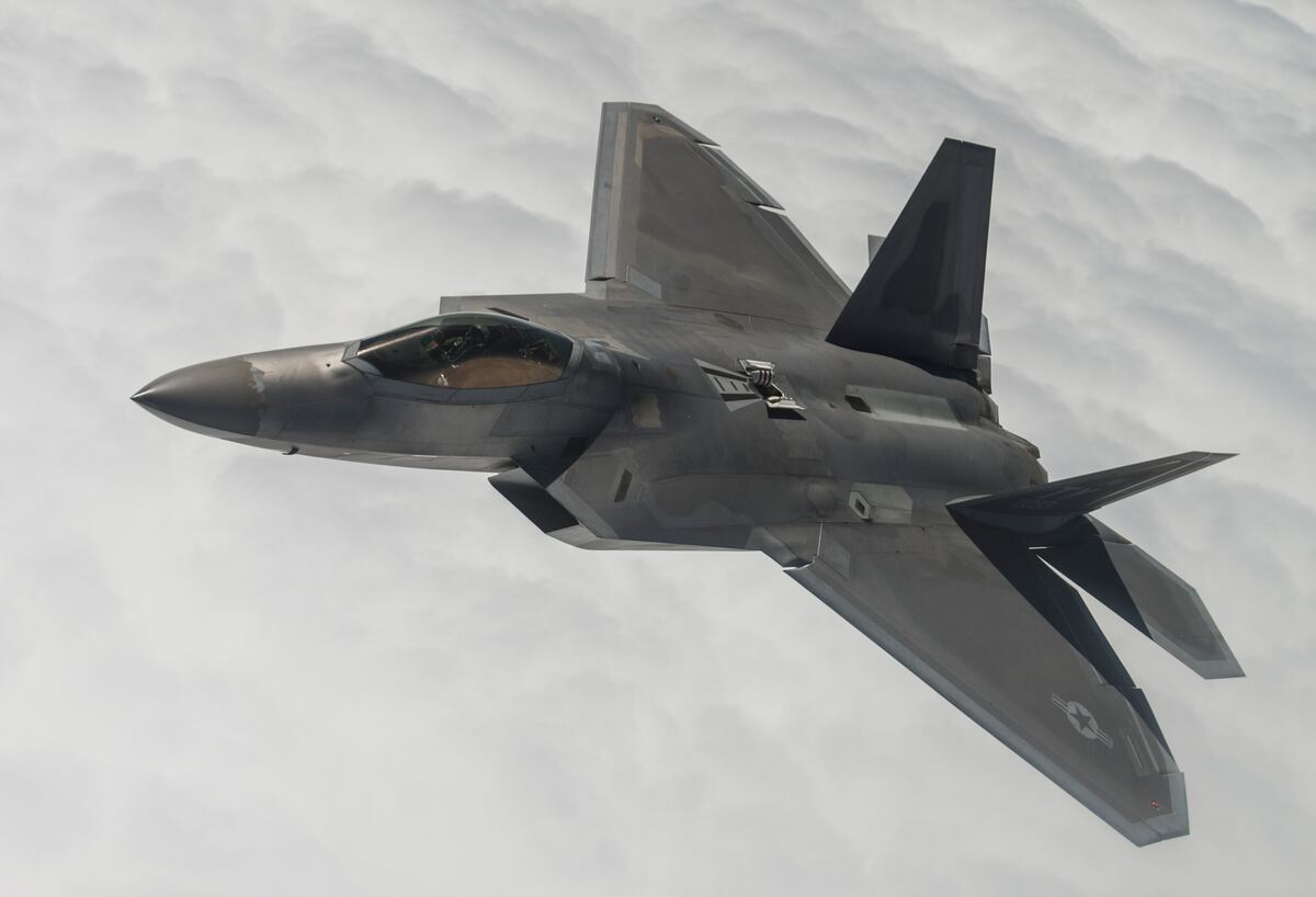 US F-22s Deploying to Europe