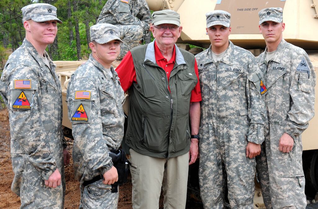 Gordon Sullivan, once dual-hat Army chief and secretary, dies at 86