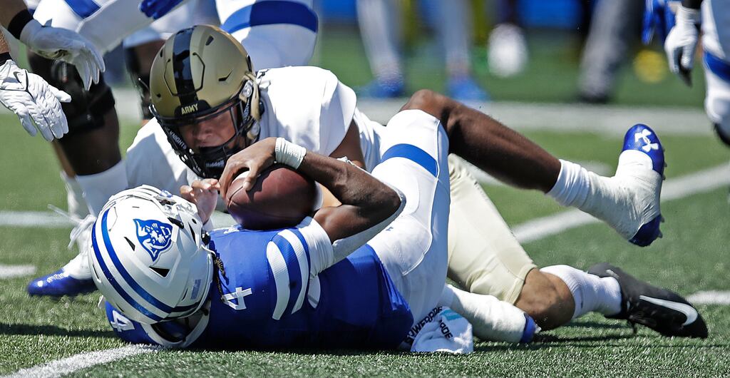 Senator pushes for new rules letting academy athletes play pro sports
