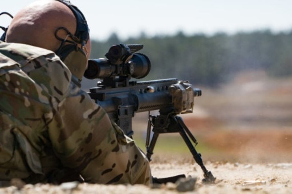 Longtime military optics maker unveils new scope for Army snipers