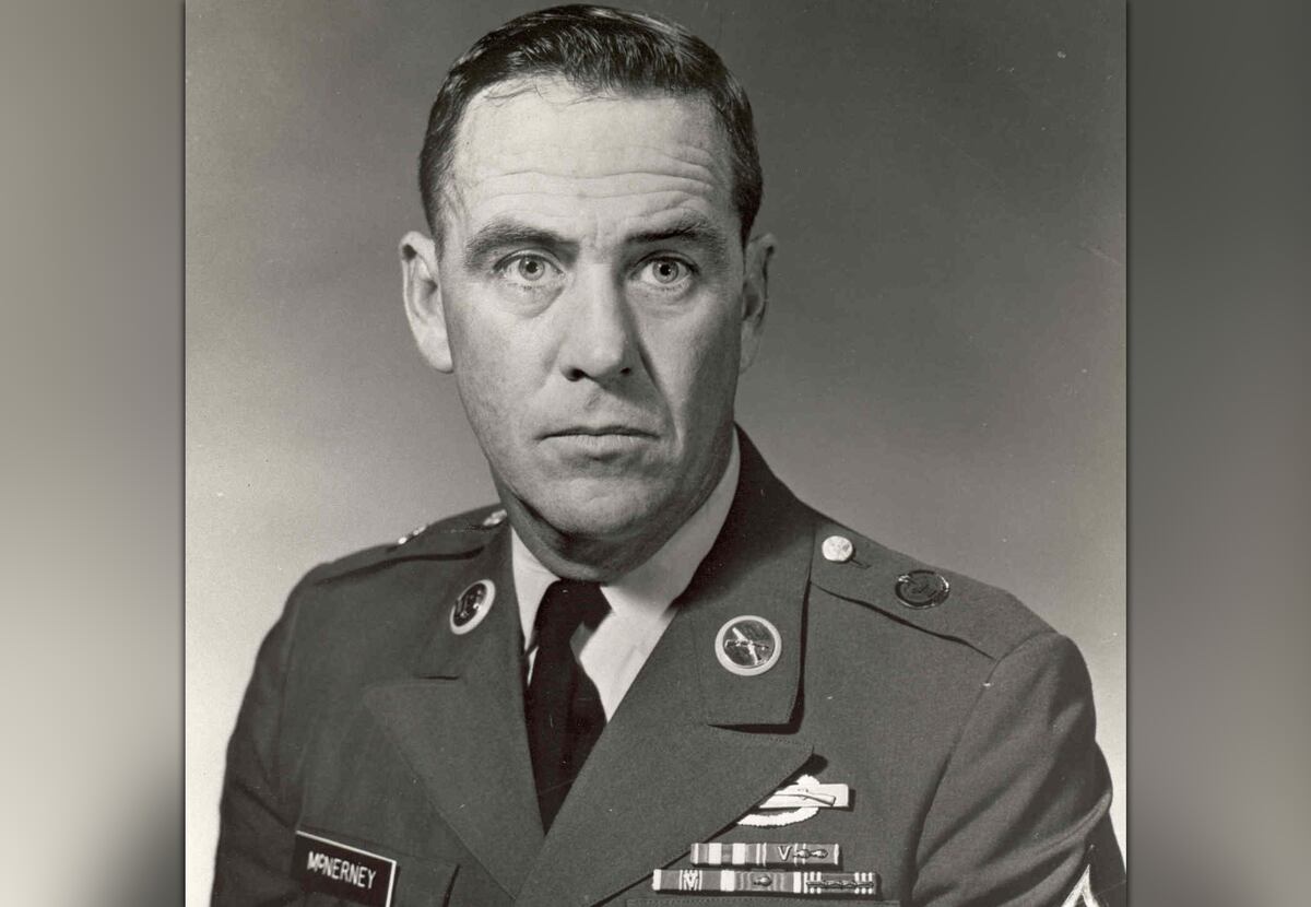 Vietnam War hero who braved enemy fire for his men honored by old unit