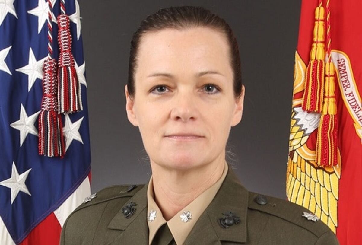 Marine helicopter squadron commander fired