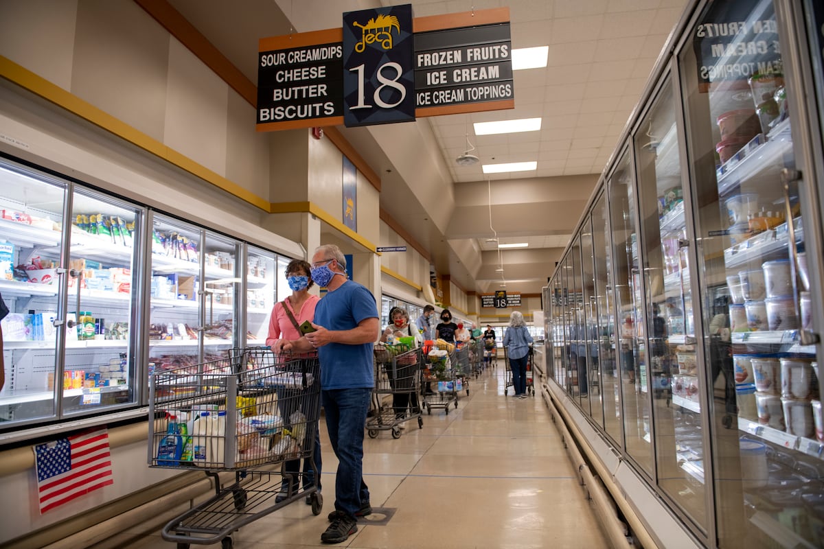 Here’s how much you’re saving in military commissaries